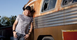 Kevin Fowler Interview: Hell Yeah! He Likes Beer! – Smashing Interviews ...